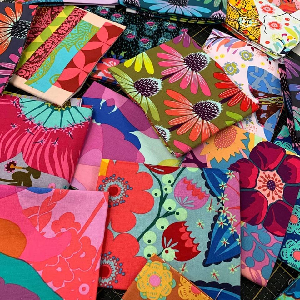 Anna Maria Horner – Birdie and Dot Fabrics